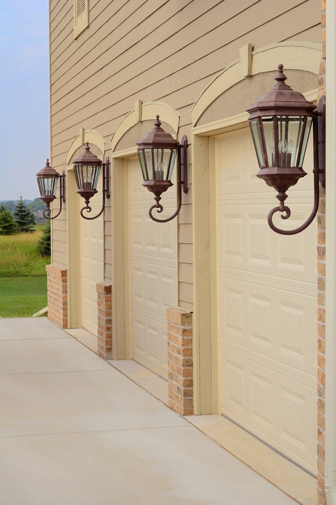 DAC Enterprise, Inc. | Raised Panel